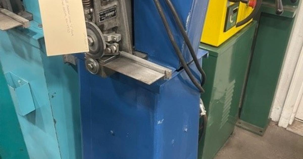 16 Ga Ruoff Notcher (V Notch)* | Gladwin Machinery