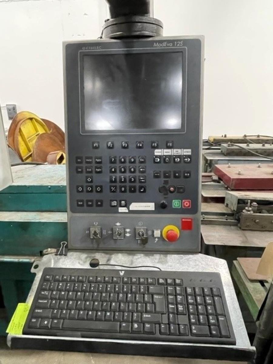 110 Ton x 10' Bystronic | Gladwin Machinery