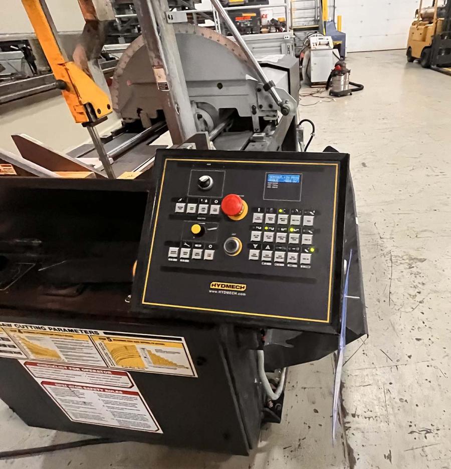 18" x 22" HydMech Band Saw VW-18 | Gladwin Machinery