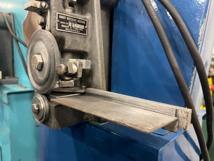 16 Ga Ruoff Notcher (V Notch)* | Gladwin Machinery