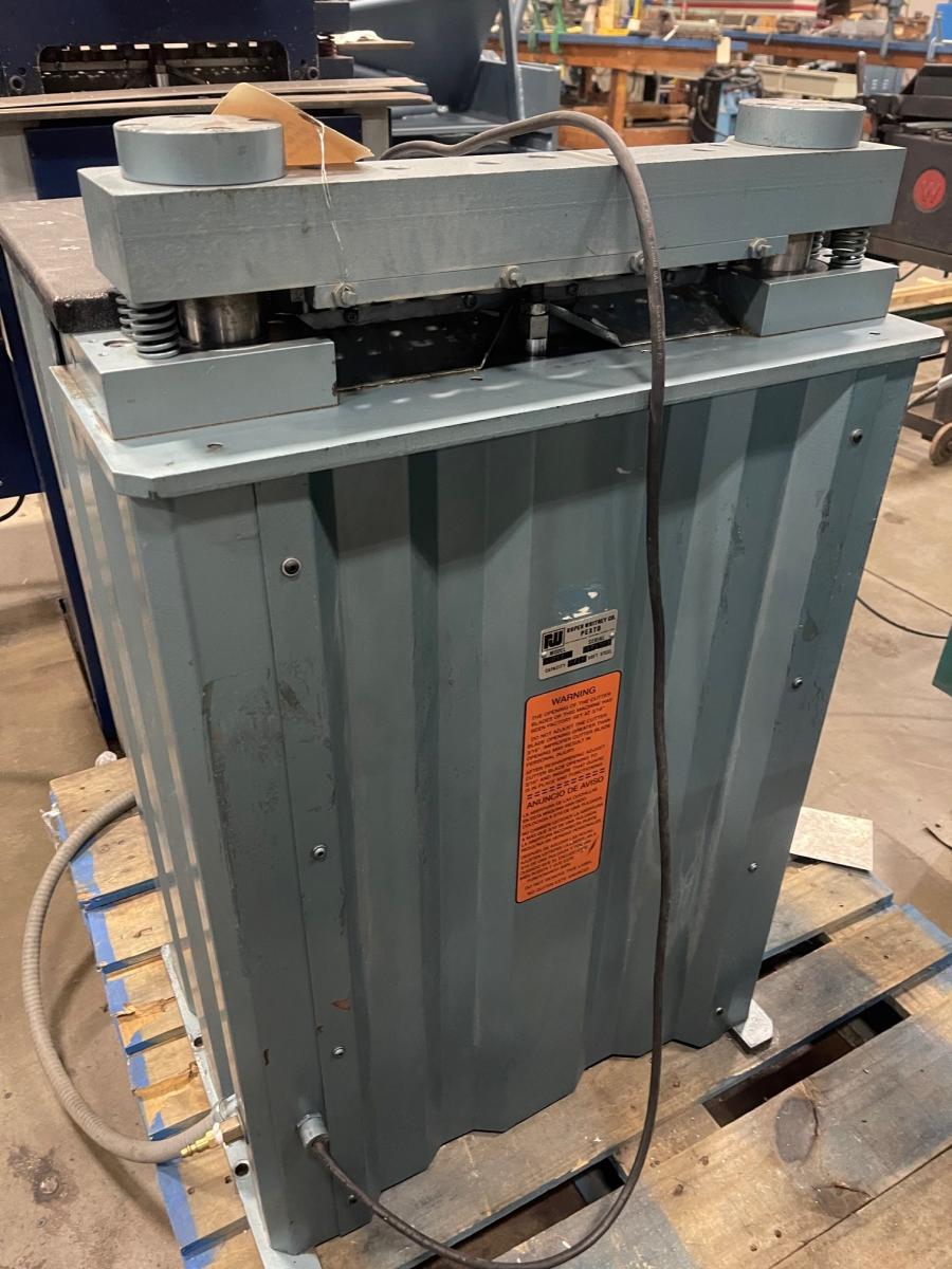 Roper Whitney No. 911 Radius Master | Gladwin Machinery