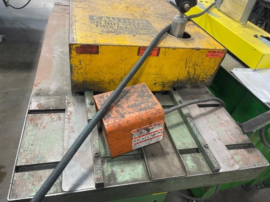 Engel Model M-800-5 Rollformer | Gladwin Machinery