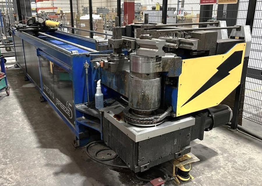 2.5" Unison Breeze | Gladwin Machinery